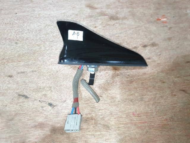 [Used]Antenna KIA 2019 96210-H8400 - BE FORWARD Auto Parts