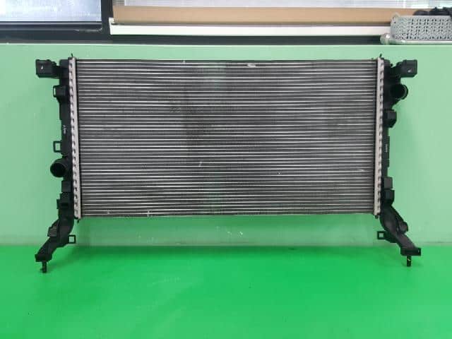 [Used]Radiator Renault Samsung 2016 214102583R - BE FORWARD Auto Parts