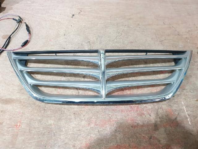[Used]Radiator Grille HYUNDAI Genesis 2009 86351-3M110 - BE FORWARD ...