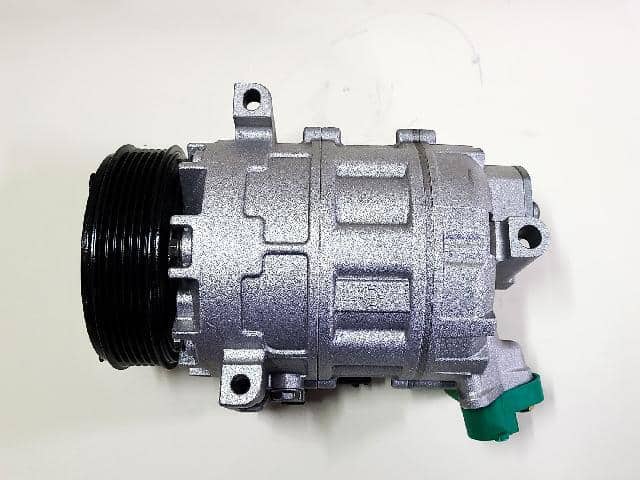 [Used]A/C Compressor KIA Sorento R 97701-2P250 - BE FORWARD Auto Parts