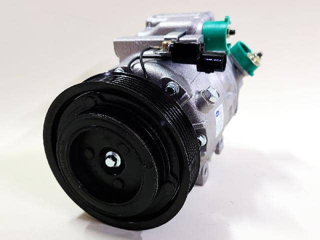 [Used]A/C Compressor KIA Sorento R 97701-2P250 - BE FORWARD Auto Parts
