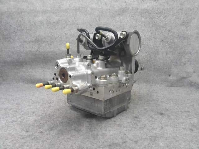 [Used]Brake Master Cylinder TOYOTA Aqua 2013 DAA-NHP10 4705052030 - BE ...