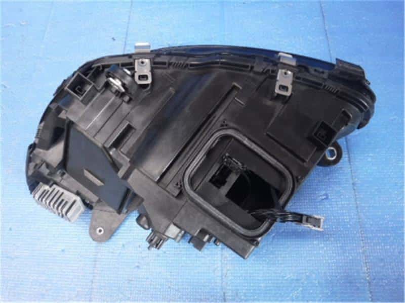 [Used]Right Headlight MERCEDES-BENZ C-Class 2017 DBA-205240C ...