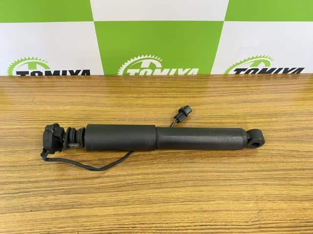 [Used]Front Left Shock Absorber MITSUBISHI Pajero 1996 KD-V46WG ...