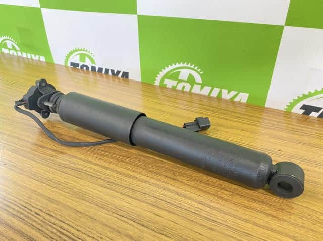 [Used]Front Left Shock Absorber MITSUBISHI Pajero 1996 KD-V46WG ...