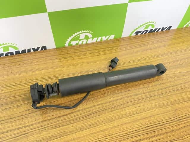 [Used]Front Left Shock Absorber MITSUBISHI Pajero 1996 KD-V46WG ...