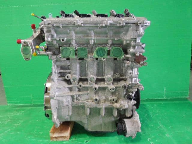 [Used]2ZR-FXE Engine TOYOTA Voxy 2014 DAA-ZWR80G 1900037470 - BE ...