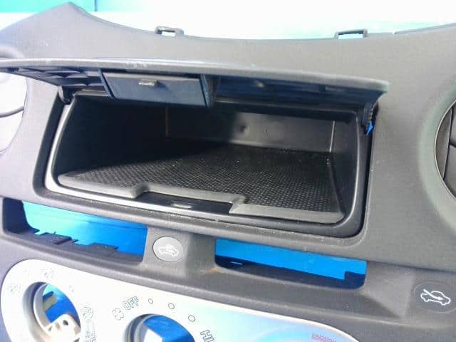 [Used]Instrument Panel TOYOTA Vitz 2004 CBA-SCP10 - BE FORWARD Auto Parts