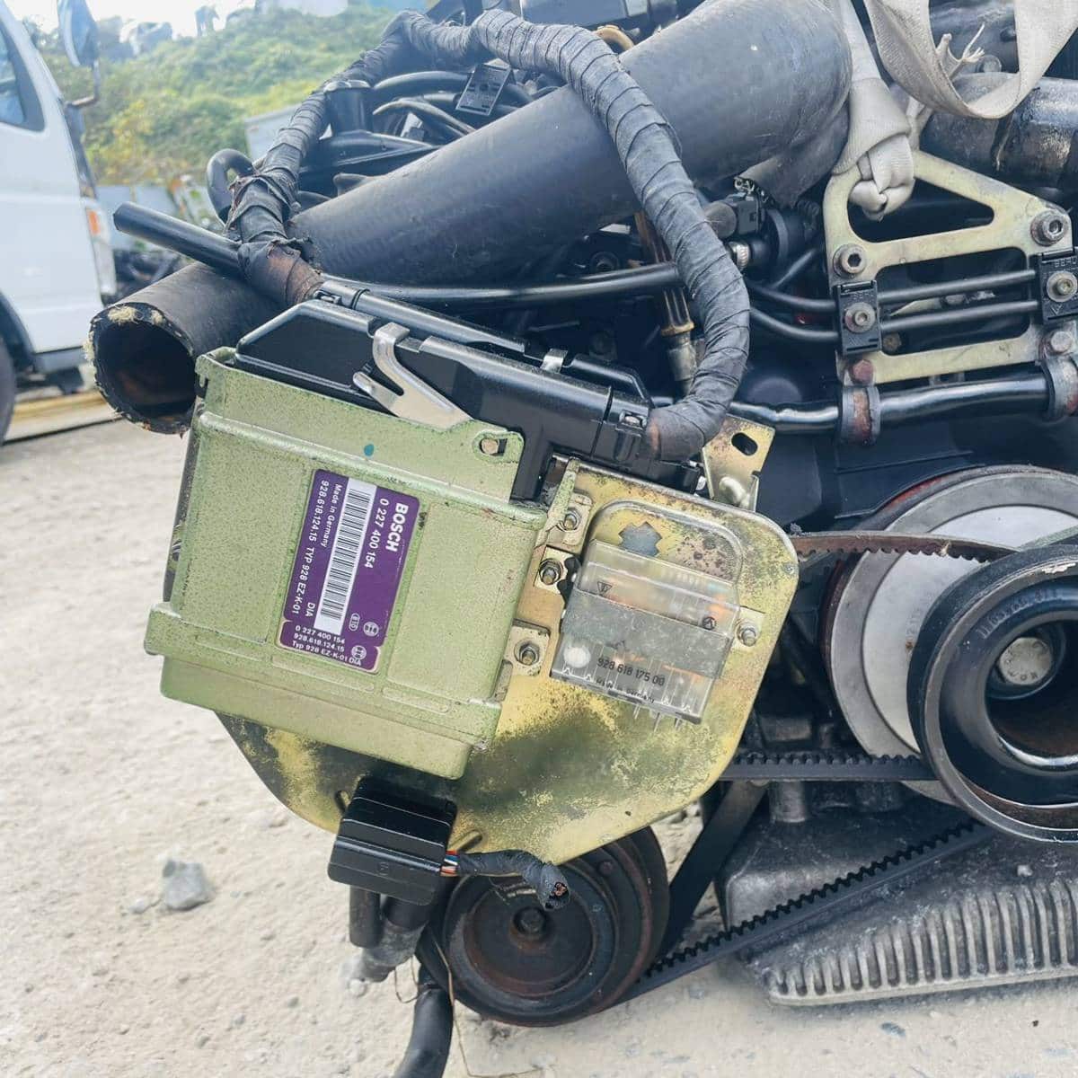 [Used]Porsche PORSCHE [ 928 ] Genuine Engine 32V Genuine Engine Engine ...