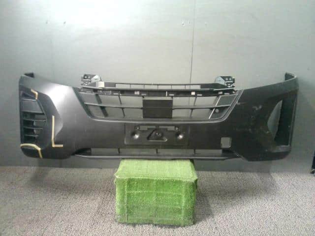 [Used]Front Bumper Face NISSAN Caravan Van 2022 3DF-VN2E26 620225YE0H ...