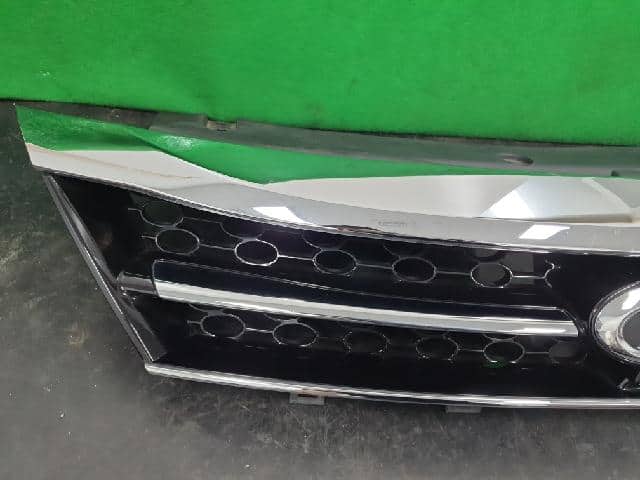 [Used]Radiator Grille Renault Samsung SM5 2012 - BE FORWARD Auto Parts