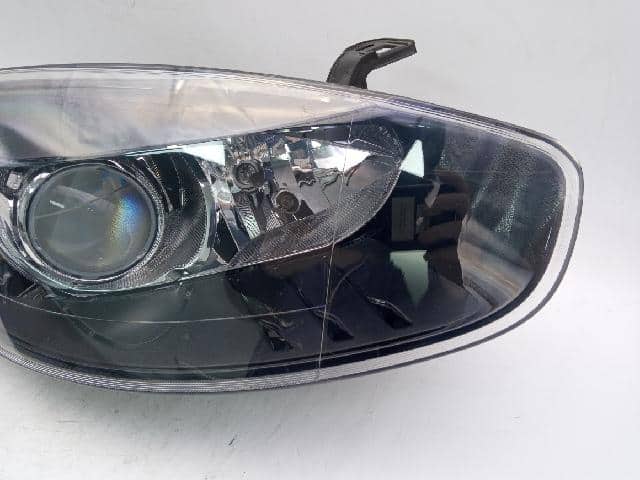 [Used]Right Headlight Renault Samsung 2014 260106731R - BE FORWARD Auto ...