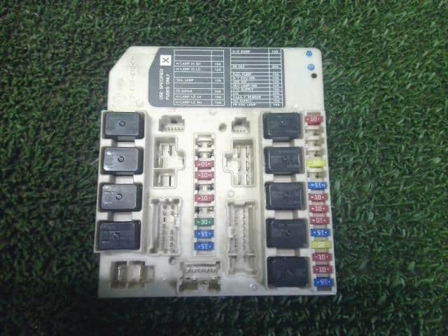 [Used]Fuse Box NISSAN Note 2007 DBA-E11 284B71V10A - BE FORWARD Auto Parts