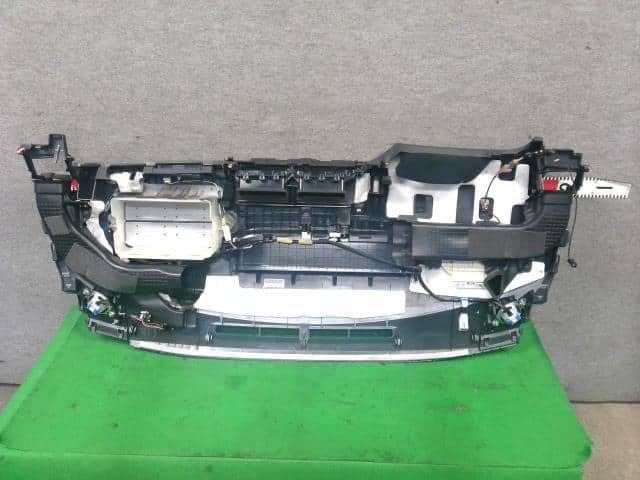 [Used]Instrument Panel TOYOTA Prius 2010 DAA-ZVW30 5530047050B0 - BE ...