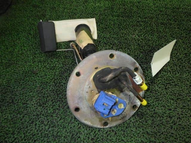[Used]Fuel Pump HONDA CR-V 1999 GF-RD1 17040S10J02 - BE FORWARD Auto Parts