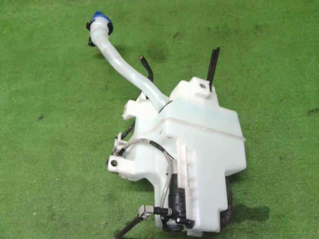 [Used]Windshield Washer Tank MAZDA 2021 3DA-DJ5AS D23N67481A - BE ...