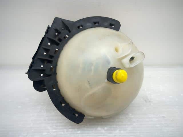 [Used]Coolant Tank BMW Bmw 4series 2015 DBA-4A20 17137642158 - BE ...
