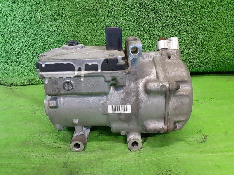 [Used]Toyota Genuine ESTIMA AHR20W air-conditioner compressor P30700 ...