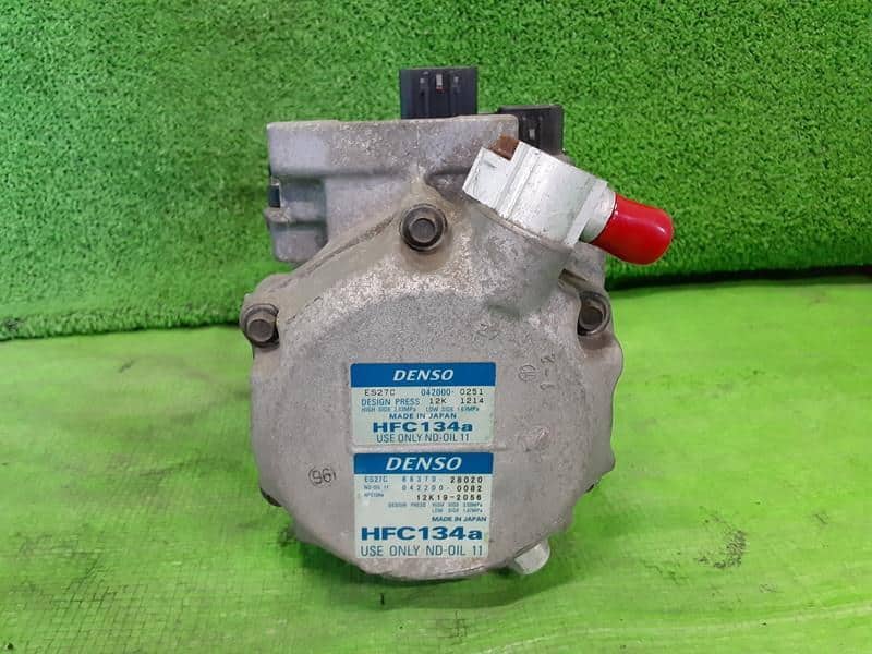 [Used]Toyota Genuine ESTIMA AHR20W air-conditioner compressor P30700 ...