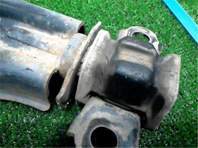 [Used]Front Left Lower Control Arm HONDA Acty 2006 GBD-HA6 - BE FORWARD ...