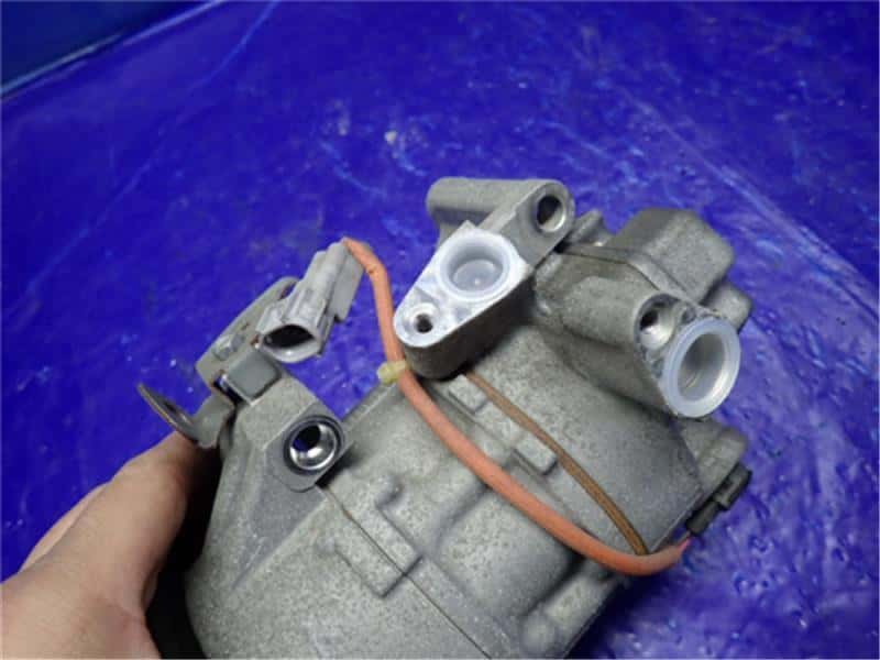[Used]A/C Compressor TOYOTA Corolla Fielder 2010 DBA-NZE141G 8831052551 ...