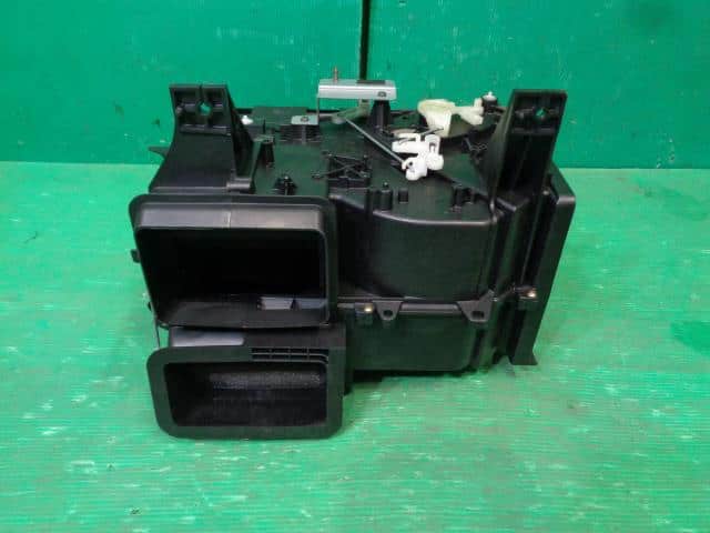[Used]Air Conditioner Assembly NISSAN UD CONDOR 1999 KK-BKS71GAR - BE ...