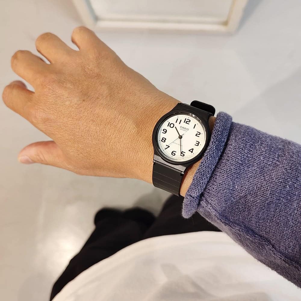 [New]CASIO Collection "STANDARD" MQ-24-7B2LLJH Black [Casio standard ...