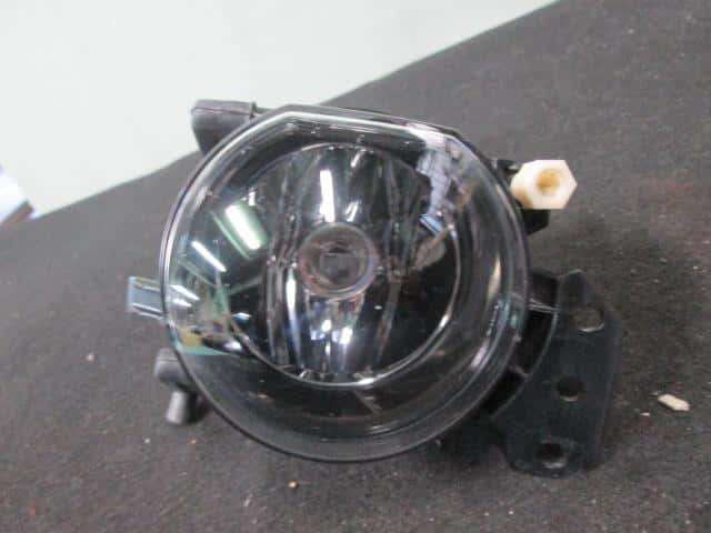 [Used]Right Fog Light BMW 3 Series 2009 ABA-VA20 - BE FORWARD Auto Parts