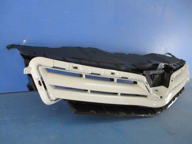 [Used]Radiator Grille TOYOTA Auris 2010 DBA-NZE151H 5310012370 - BE ...