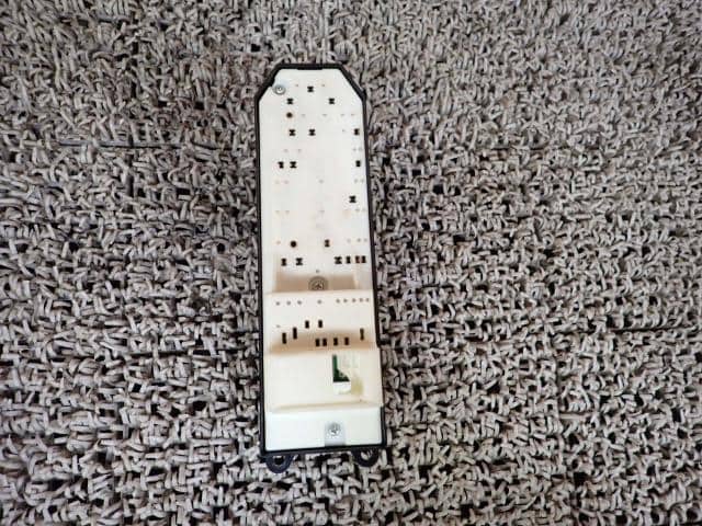 [Used]Power Window Switch TOYOTA Vitz 2012 DBA-NSP135 8482052430 - BE ...