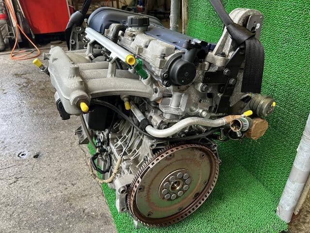 [Used]B5254-T Engine VOLVO Volvo 70 series 2005 LA-SB5254AW 6901171 ...