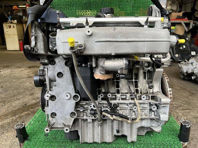 [Used]B5254-T Engine VOLVO Volvo 70 series 2005 LA-SB5254AW 6901171 ...