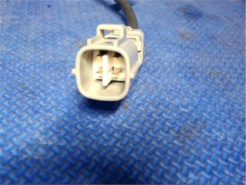 [Used]Oxygen Sensors TOYOTA Corolla Fielder 2016 DAA-NKE165G 8946552670 ...