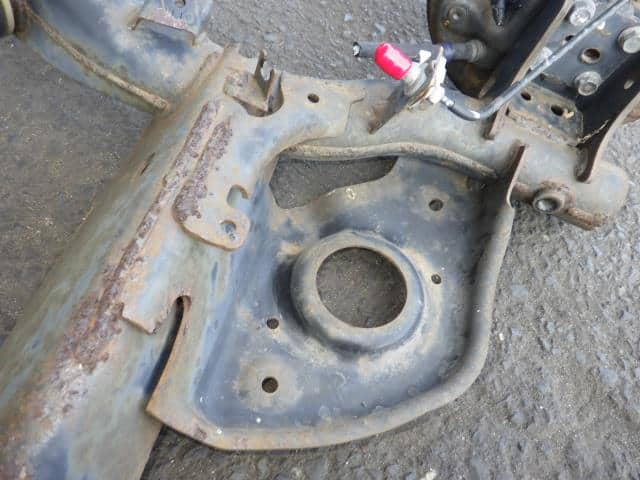 [Used]Rear Axle Beam Assembly NISSAN Note 2013 DBA-E12 555013VA1A - BE ...