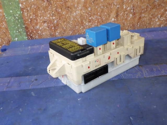 [Used]Fuse Box MITSUBISHI eK Wagon 2008 DBA-H82W 8637A235 - BE FORWARD ...