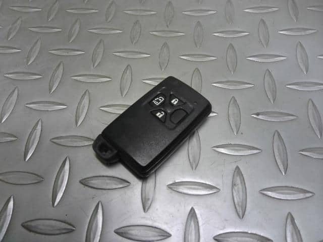 [Used]Keyless Entry Remote Control Key TOYOTA Voxy 2011 DBA-ZRR70W - BE ...