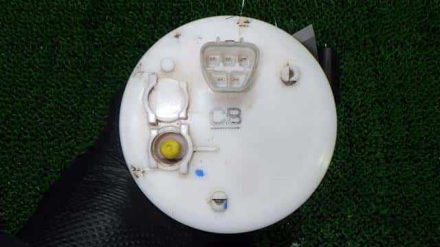 [Used]Fuel Pump TOYOTA Voxy 2010 DBA-ZRR70G 2322128290 - BE FORWARD ...