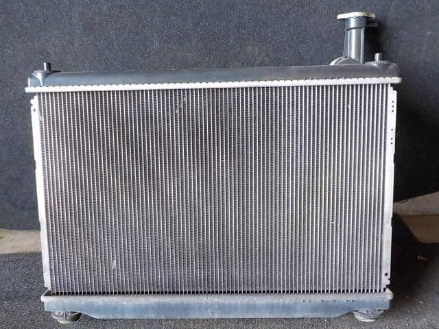 [Used]Radiator MAZDA Verisa 2005 DBA-DC5W ZJ0915200 - BE FORWARD Auto Parts