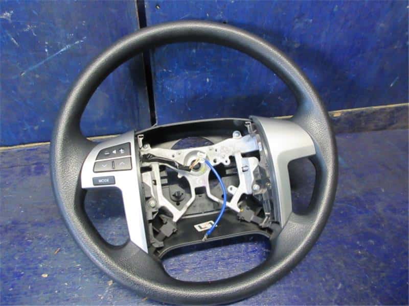 [Used]Steering Wheel TOYOTA Voxy 2012 DBA-ZRR75G - BE FORWARD Auto Parts
