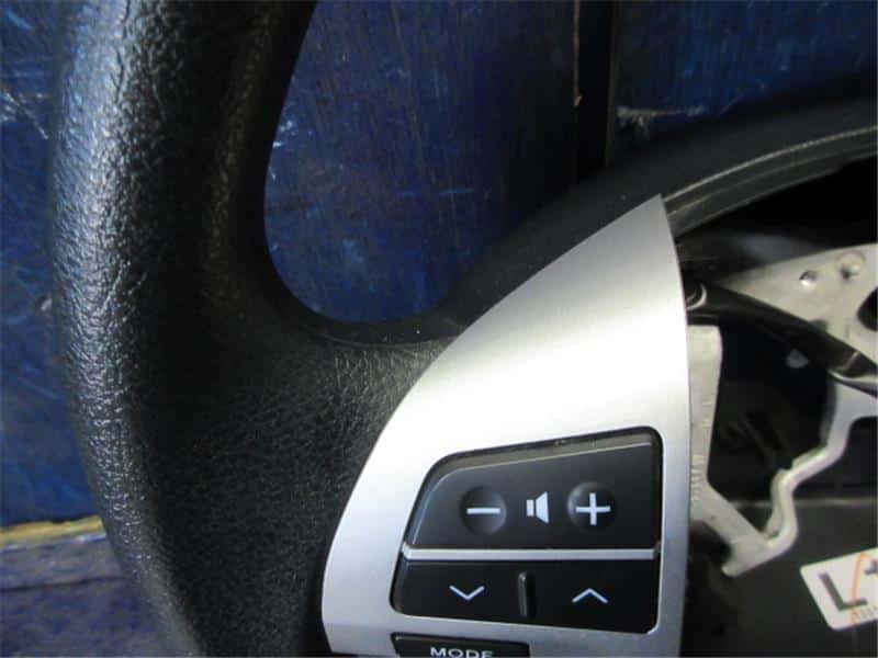 [Used]Steering Wheel TOYOTA Voxy 2012 DBA-ZRR75G - BE FORWARD Auto Parts