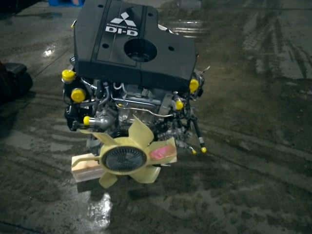 [Used]4M41T Engine MITSUBISHI Pajero 2016 LDA-V98W 1000C792 - BE ...