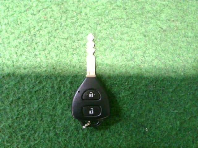 [Used]Keyless Entry Remote Control Key TOYOTA Corolla Fielder 2010 DBA ...
