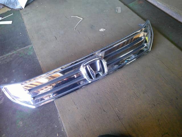 [Used]Radiator Grille HONDA Step Wagon 2012 DBA-RK1 71121SZW003 - BE ...