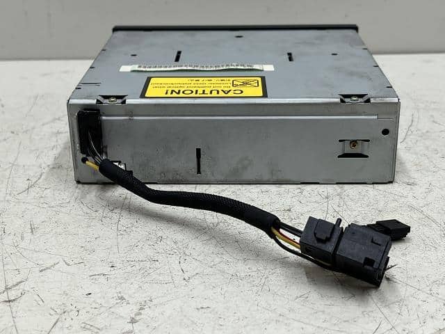 [Used]CD Changer MERCEDES-BENZ Benz e class 2005 GH-211061 A2118705390 ...