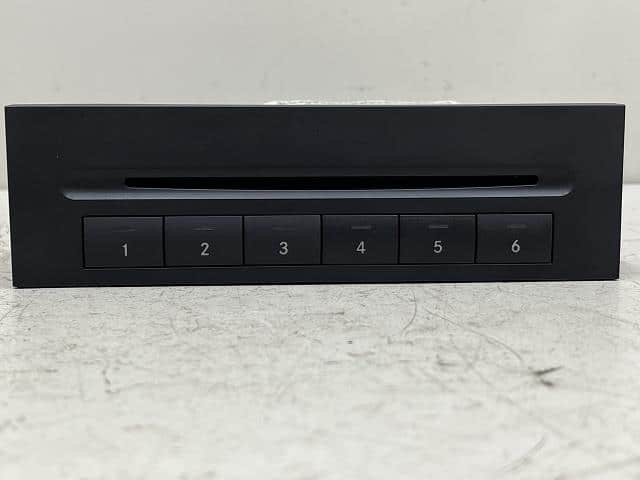 [Used]CD Changer MERCEDES-BENZ Benz e class 2005 GH-211061 A2118705390 ...