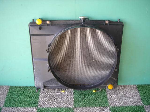 [Used]Radiator MITSUBISHI Pajero 2001 KH-V78W MR968055 - BE FORWARD ...