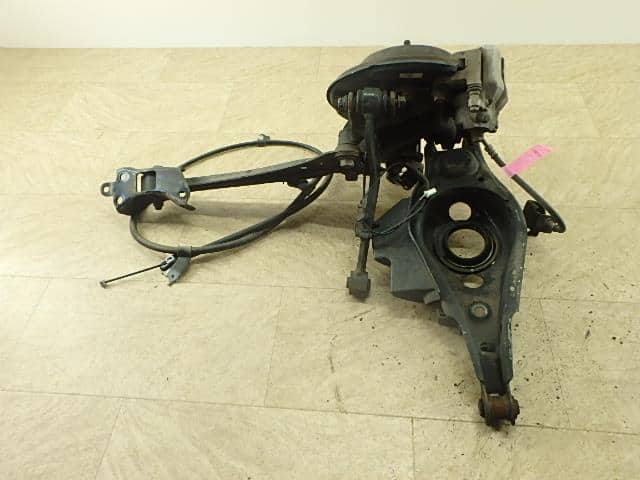 [Used]Rear Right Knuckle Hub Assembly TOYOTA Harrier 2016 DBA-ZSU65W ...