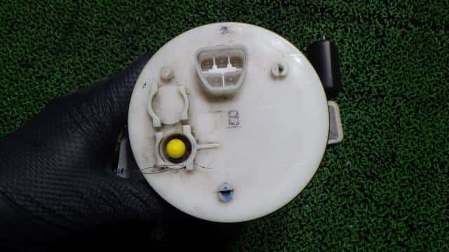 [Used]Fuel Pump TOYOTA Voxy 2008 DBA-ZRR70W 2322128290 - BE FORWARD ...