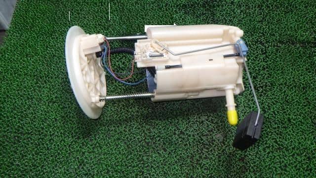 [Used]Fuel Pump TOYOTA Crown 2012 DBA-GRS210 2310039645 - BE FORWARD ...
