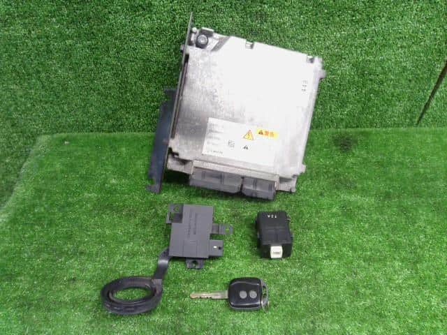 New & Used ISUZU Fenders $200 & Above Spare Parts - BE FORWARD Auto Parts